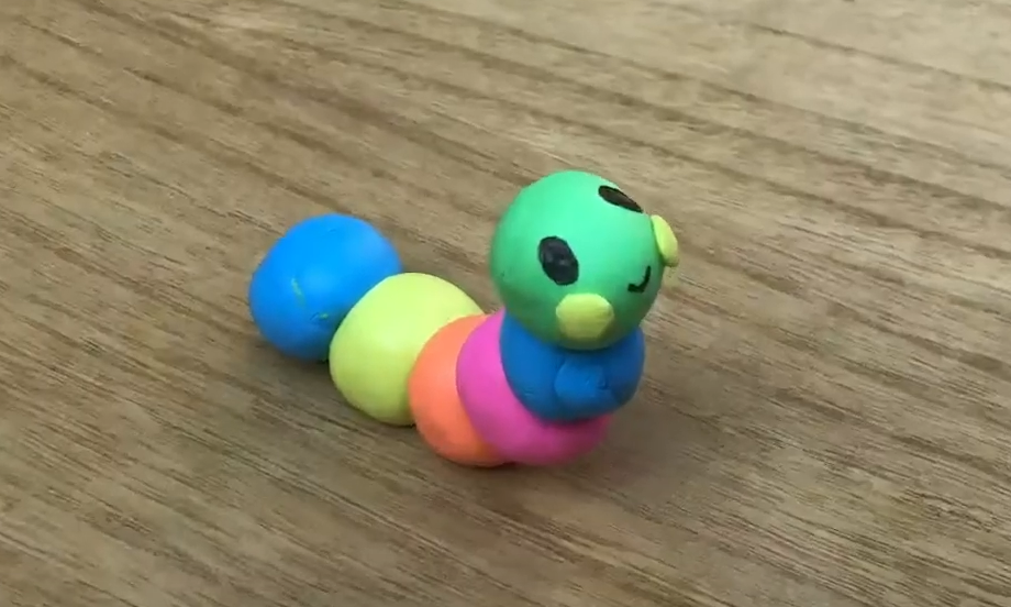 DIY Caterpillar & Snail with Blu Tack Colour | Fun Animal Craft